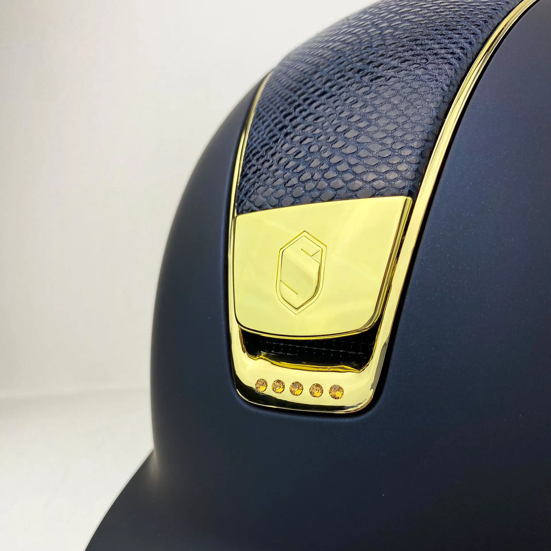 Kids Samshield Shadowmatt Helmet with Lizard Top Gold Trim and Blazon ...