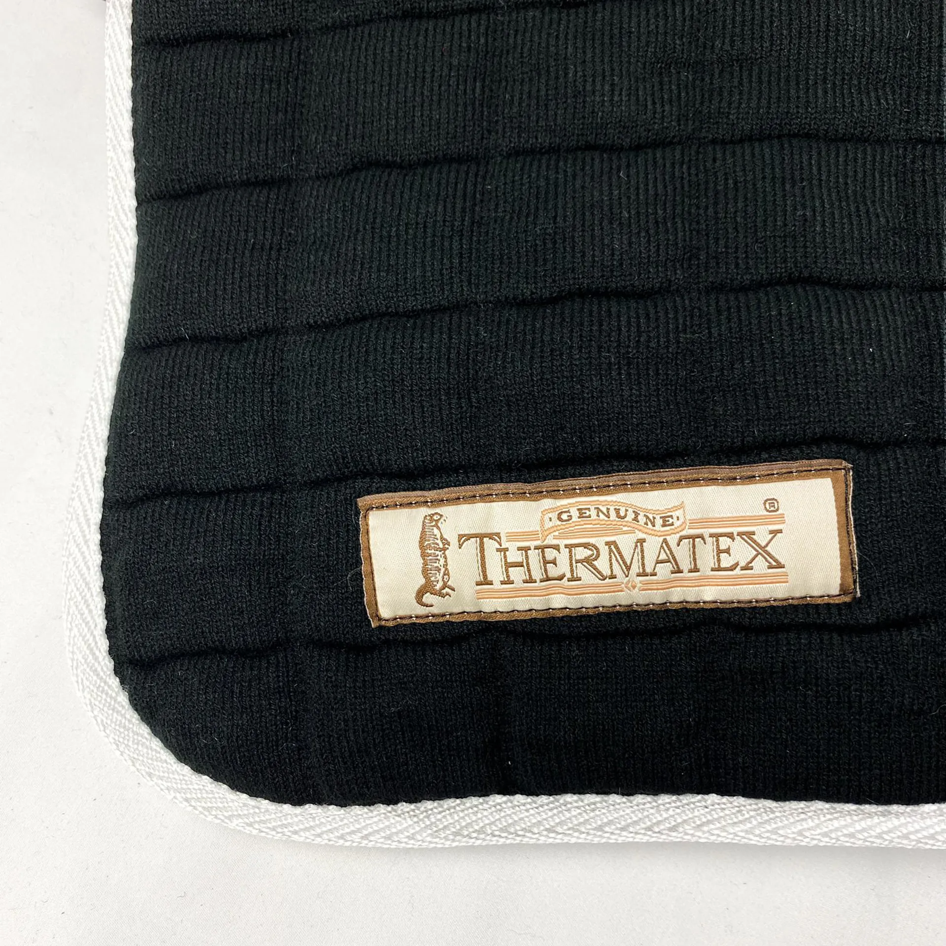 Thermatex Quarter Sheet Black with White Binding
